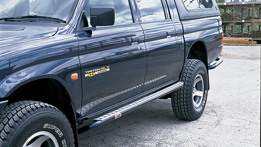 Side Rails & Side Steps Mitsubishi Triton 2001-2006 ARB 4x4 Accessories