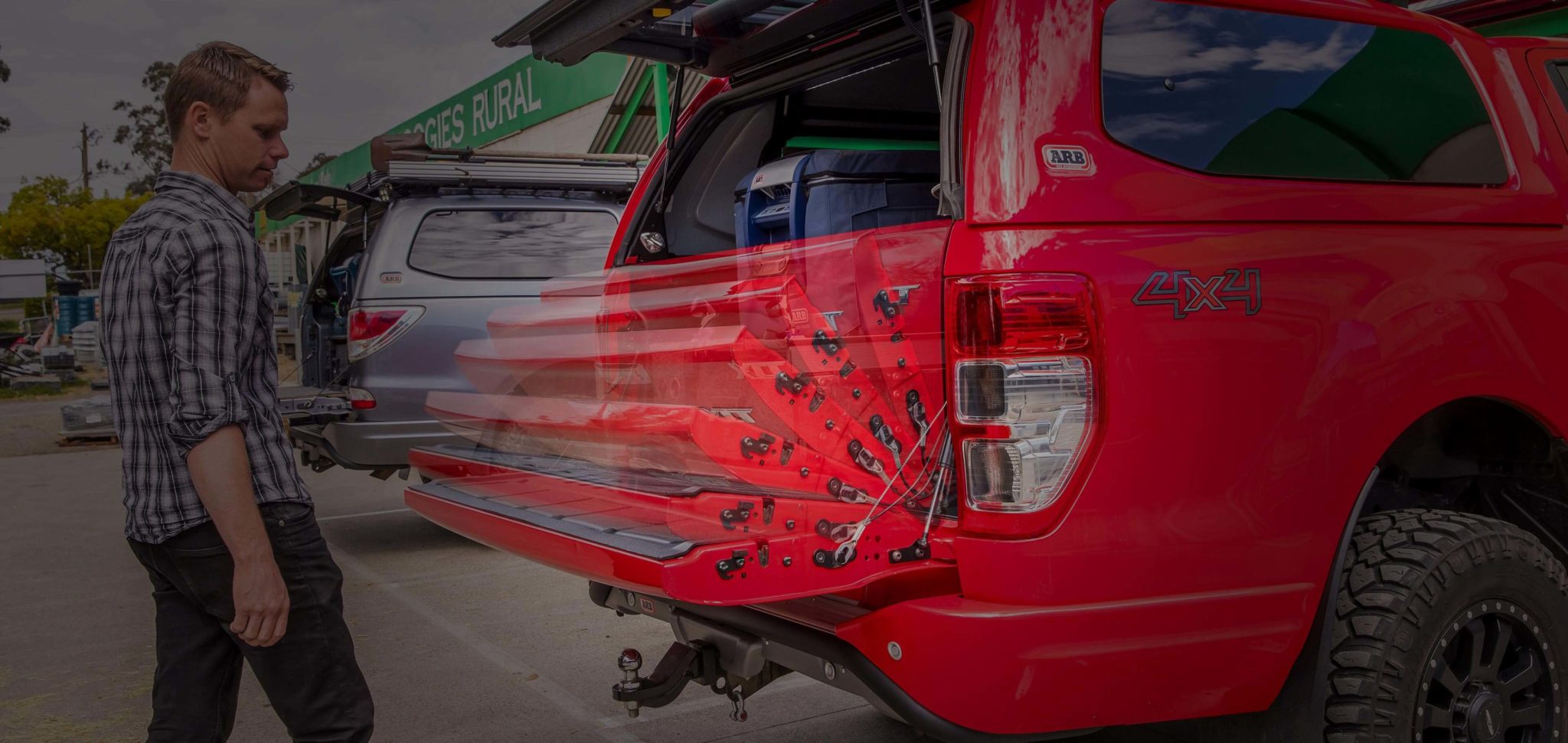 Struggle no more thanks to Tailgate Assist | ARB 4x4 Accessories